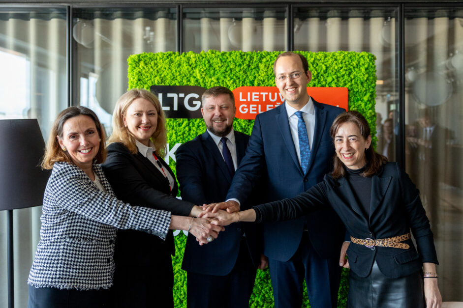 Lithuania to get new electric trains under NIB-EIB-LTG Link deal ...